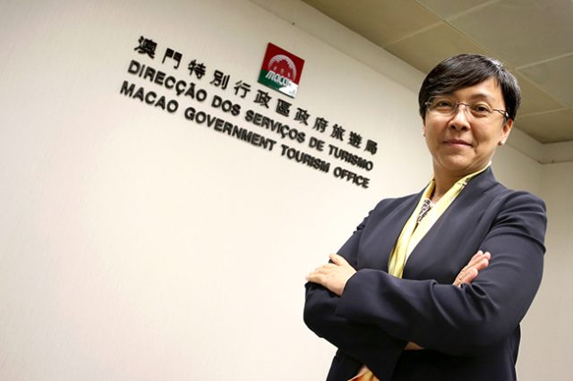 Maria Helena de Senna Fernandes - Revista Macau